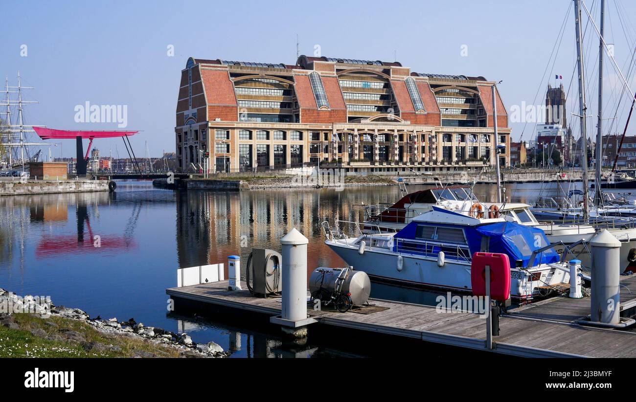 Urban community of dunkirk hi-res stock photography and images - Alamy