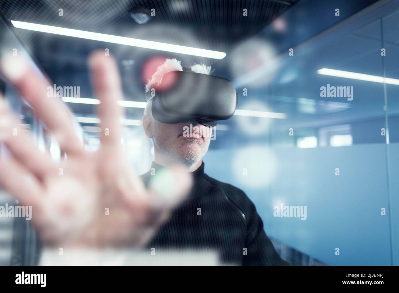 Virtual reality science fiction hi-res stock photography and images - Alamy