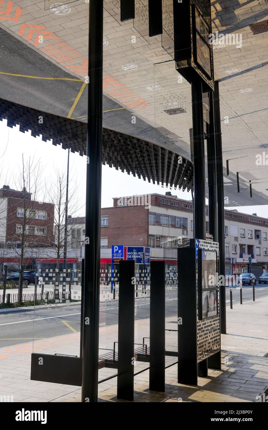 Bus stop, Dunkirk, Nord, Hauts-de-France, France Stock Photo - Alamy