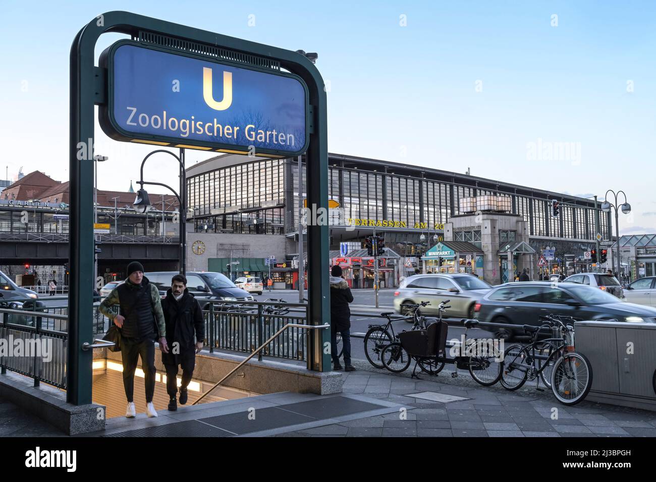 U-Bahnhof, Eingang, Bahnhof Zoo, Charlottenburg-Wilmersdorf, Berlin ...