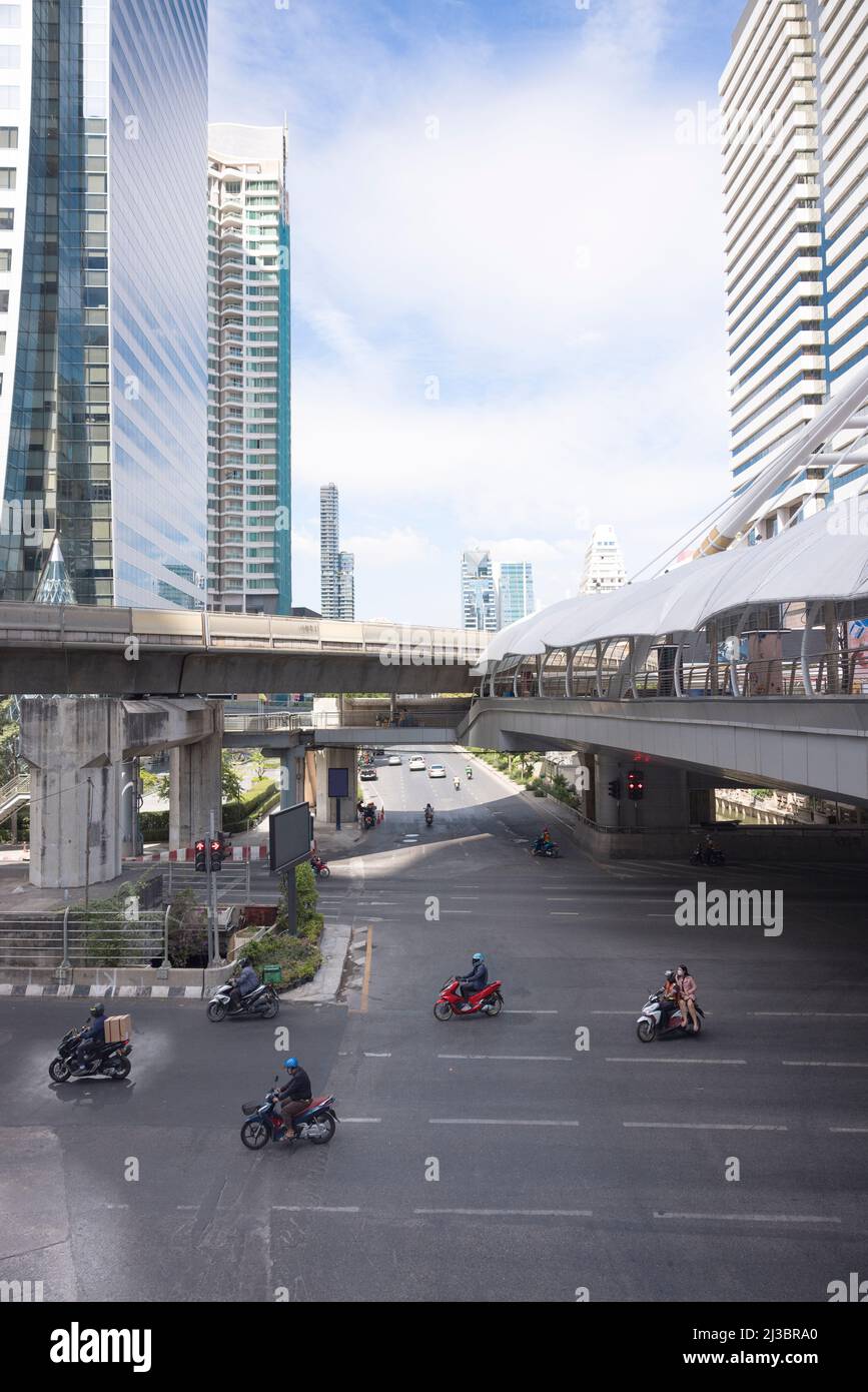 Motorcycle city sky hi-res stock photography and images - Alamy