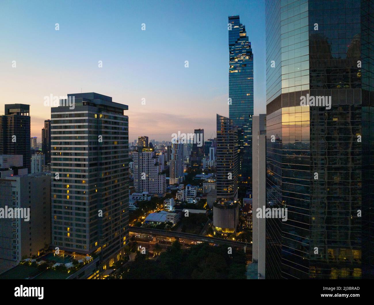 Modern cityscape of business district Stock Photo - Alamy