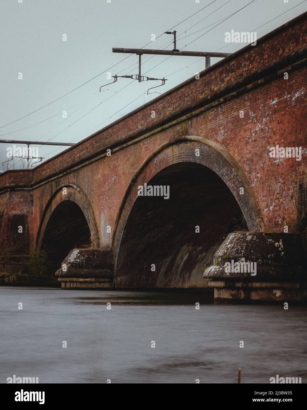 Gwr railway bridge hi-res stock photography and images - Alamy