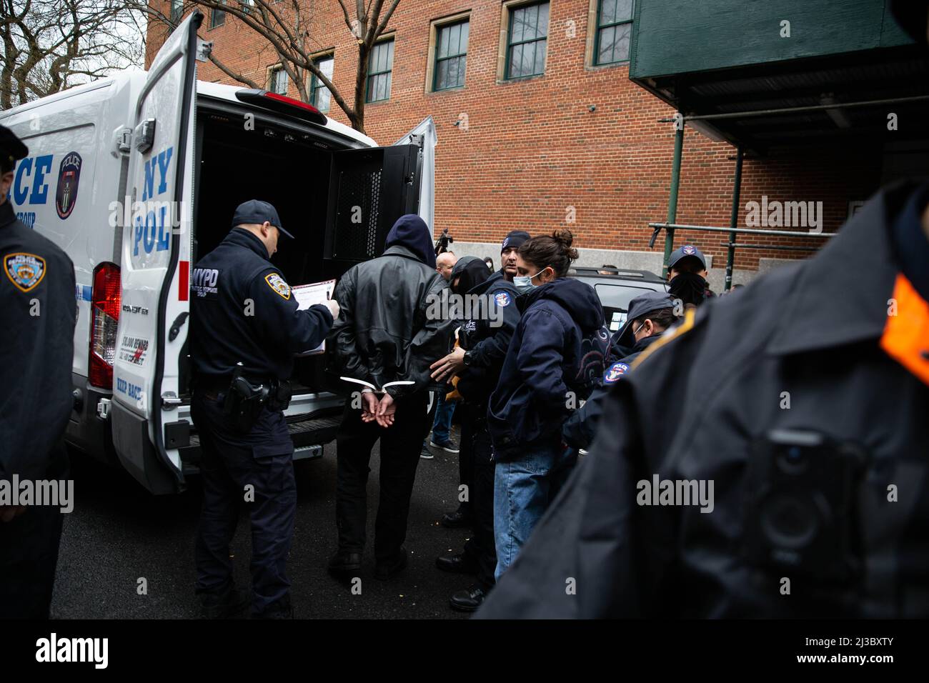 Nyc homeless tents hi-res stock photography and images - Alamy