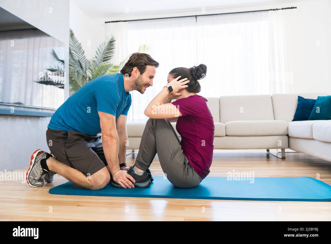 Fitness partnership hi-res stock photography and images - Alamy