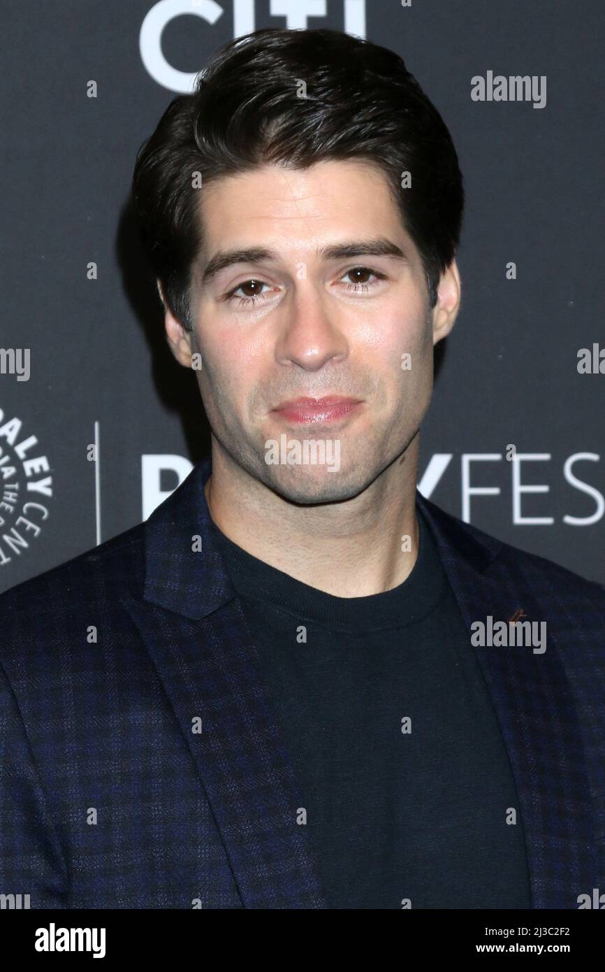 Asher Grodman at the PaleyFest 2022 - Ghosts and The Neighborhood at ...