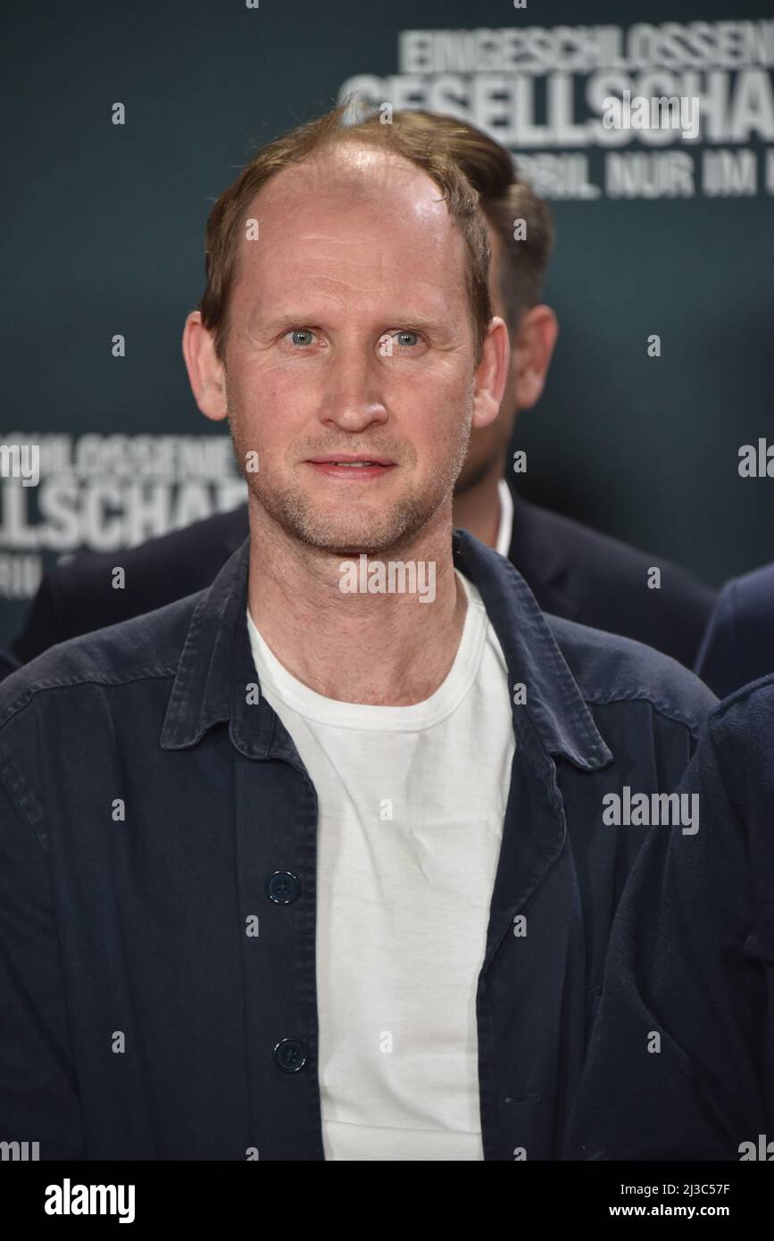 Cologne, Germany. 05th Apr, 2022. The actor Torben Kessler comes to the ...