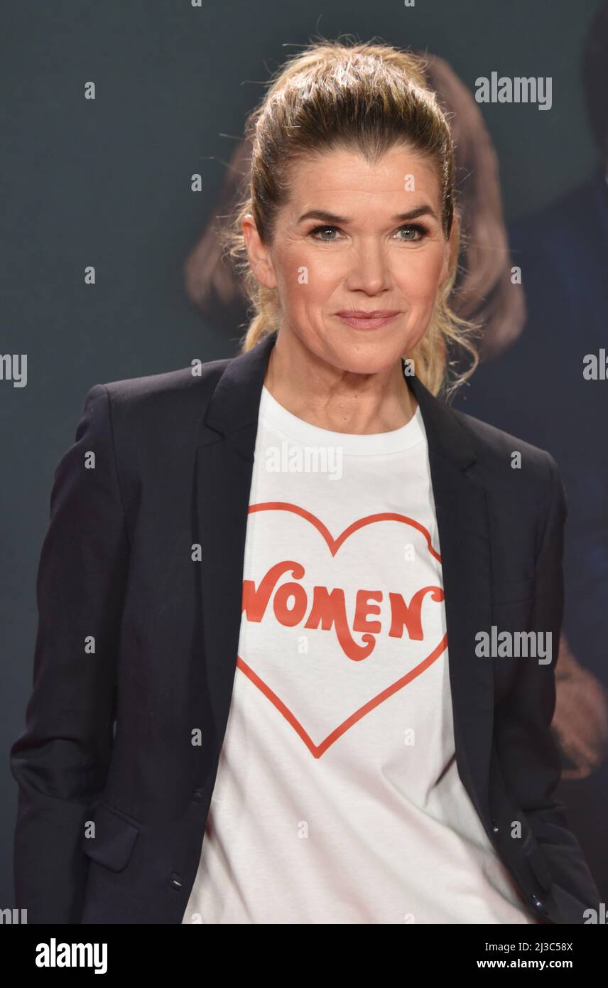 Cologne, Germany. 05th Apr, 2022. The presenter and actress Anke ...