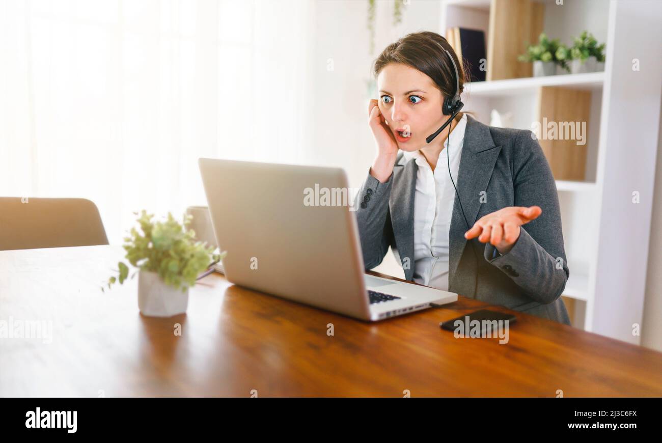 Frustrated receptionist hi-res stock photography and images - Alamy