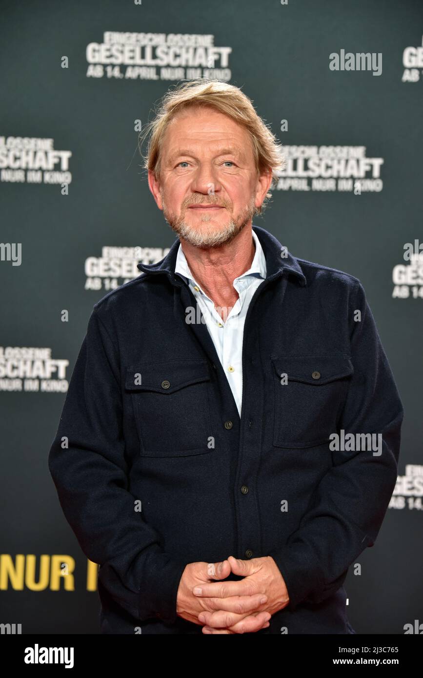 Cologne, Germany. 05th Apr, 2022. Director Sönke Wortmann comes to the ...