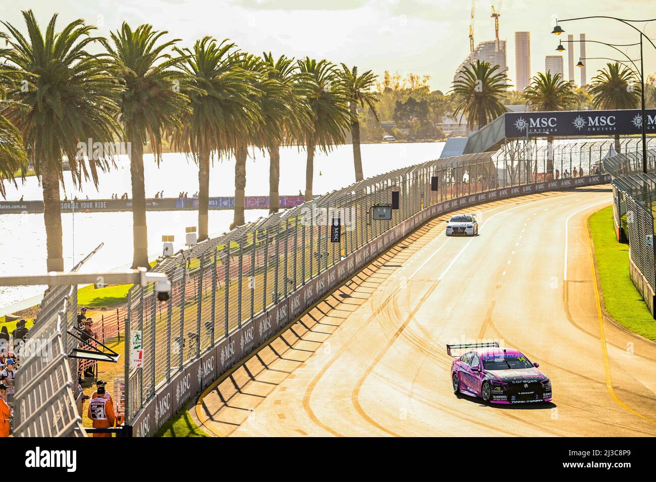 Albert Park, Melbourne, Australia. 7th Apr, 2022. 2022 Repco Supercar ...