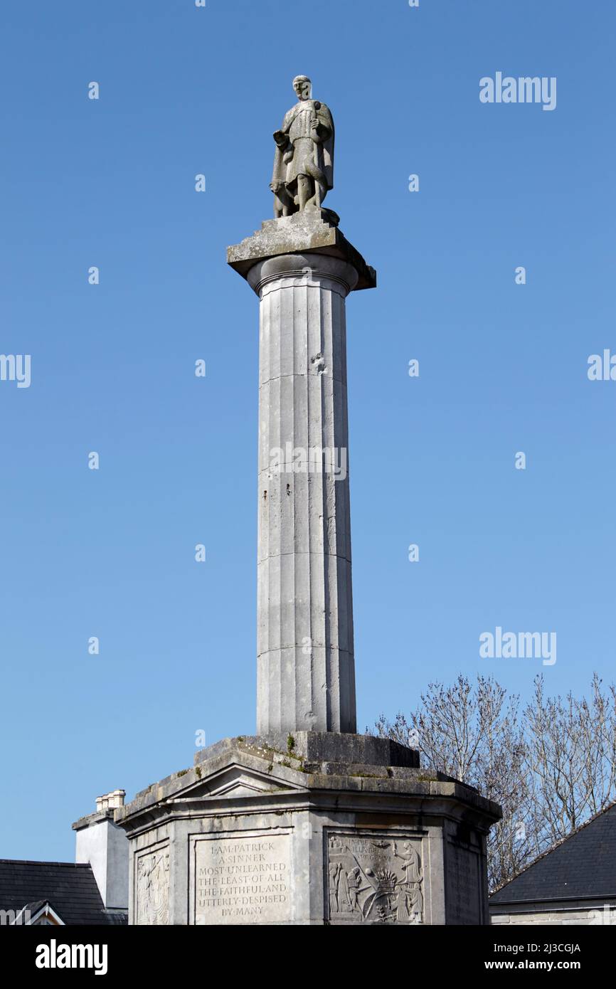 Saint patrick statue hi-res stock photography and images - Alamy