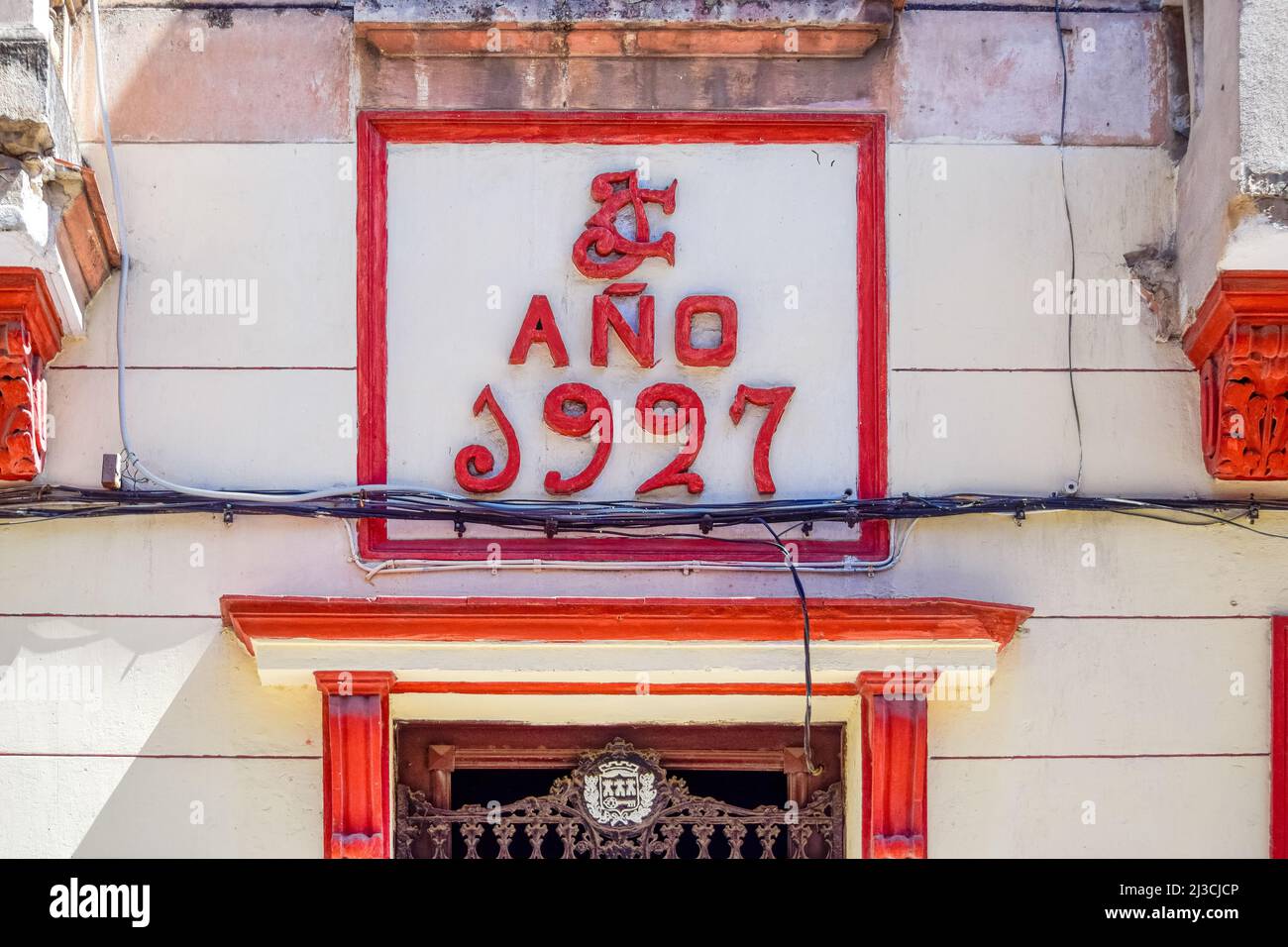 old symbol in building havana cuba Stock Photo - Alamy