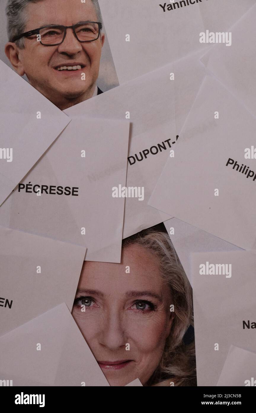 Ballot papers of the 12 candidates for the French presidential election ...