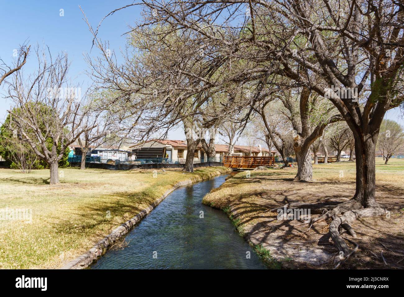 Natural spring water canals and swimming pool at Balmorhea State Park ...