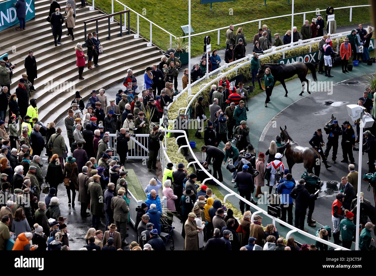 Gina andrews jockey hi-res stock photography and images - Alamy