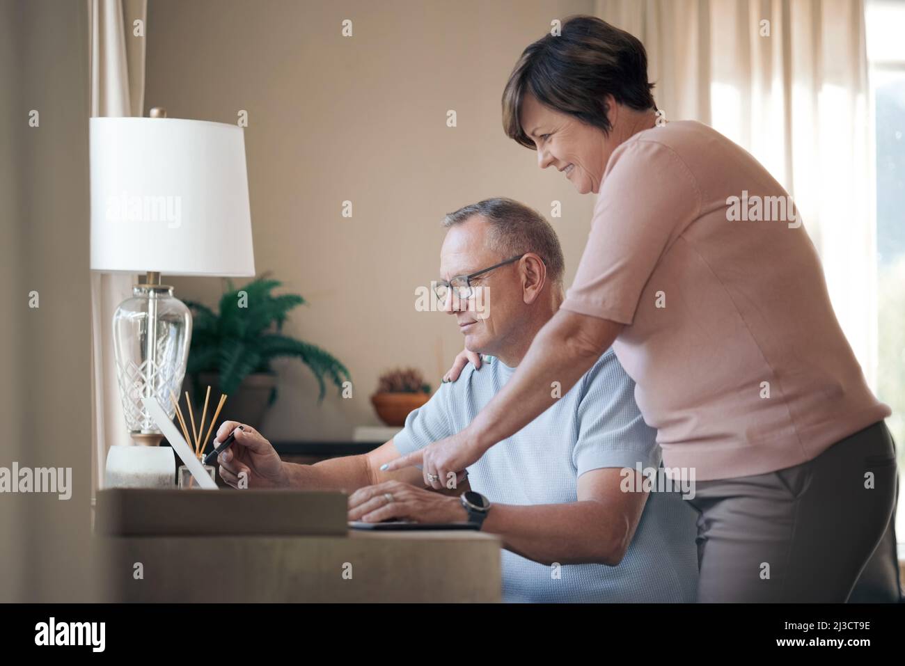 Proofread hi-res stock photography and images - Alamy