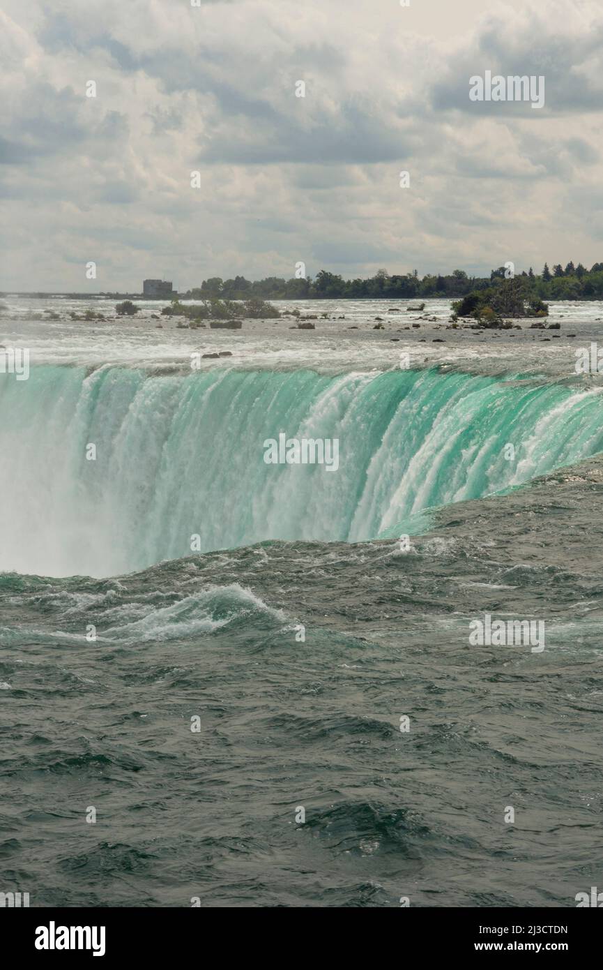 Canada, Scenic Niagara Waterfall, Horseshoe Falls, Canadian side Stock ...