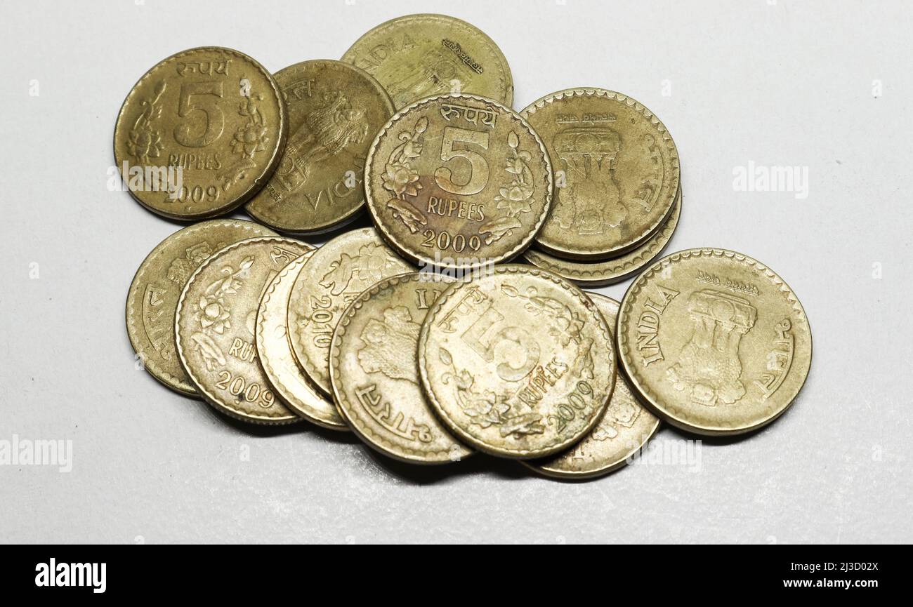 Indian Currency five Rupees Coin, Indian Currency, Money, old five ...