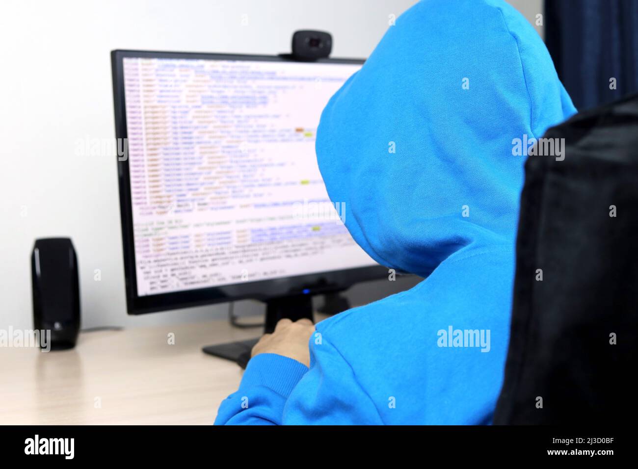 Monitor hacker hi-res stock photography and images - Alamy