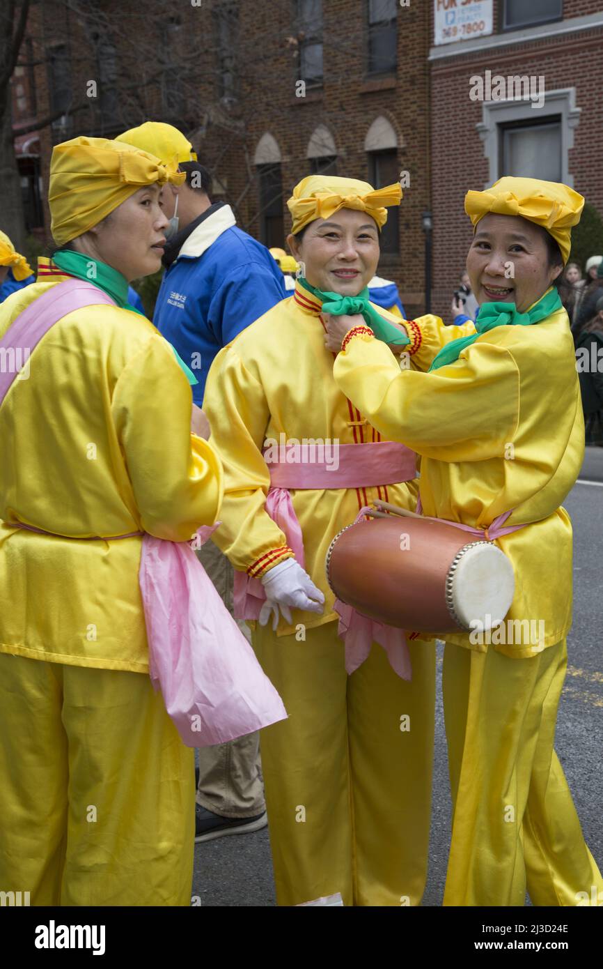 Falun Dafa group marches in the Saint Patrick's Day Parade in Bay Ridge ...