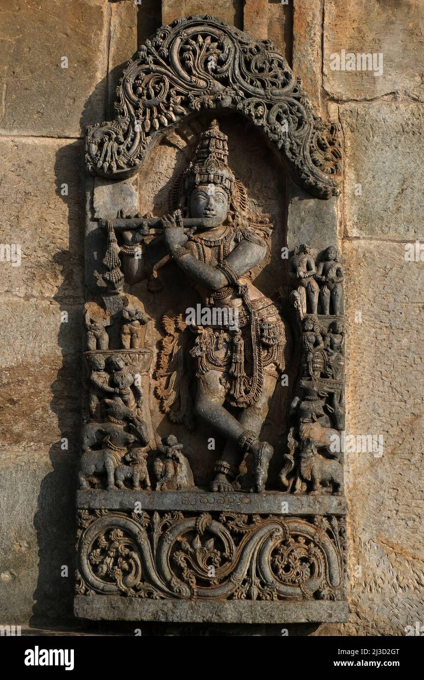 Hindu god stone sculptures hi-res stock photography and images - Alamy