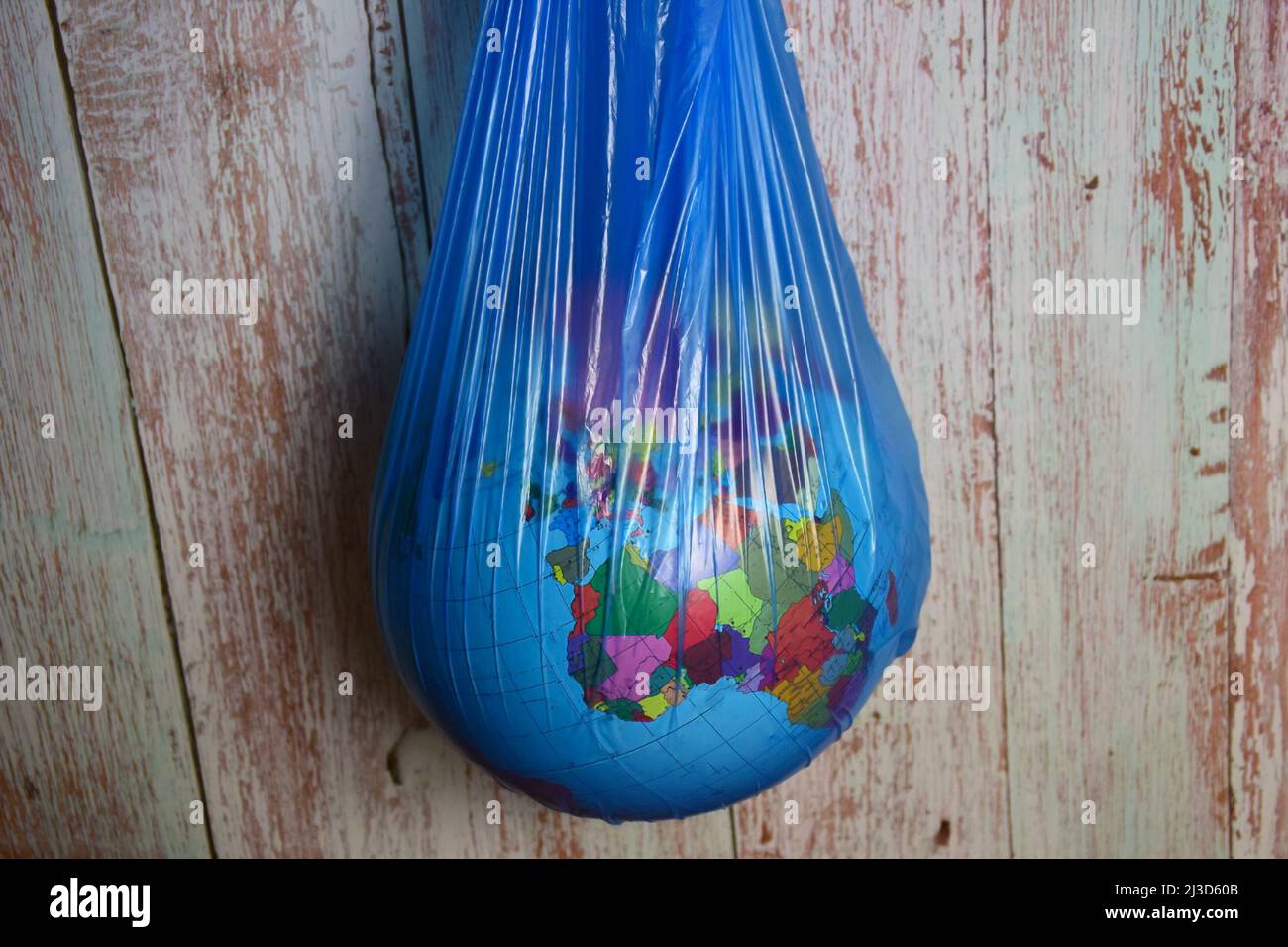 Plastic map garbage hi-res stock photography and images - Alamy