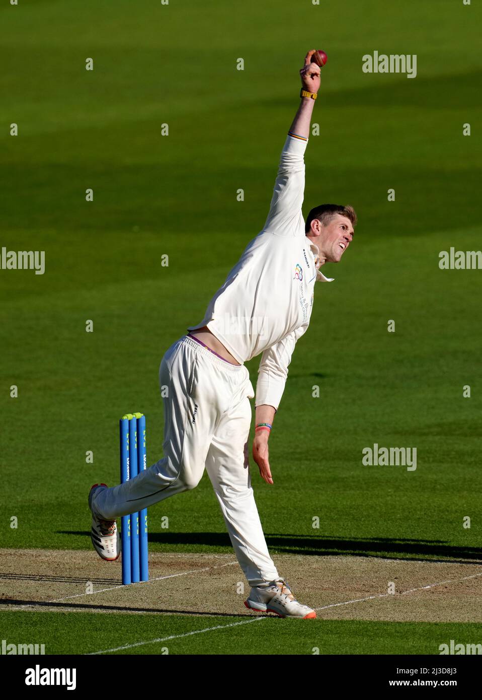 Alex thomson cricket derbyshire hi-res stock photography and images - Alamy