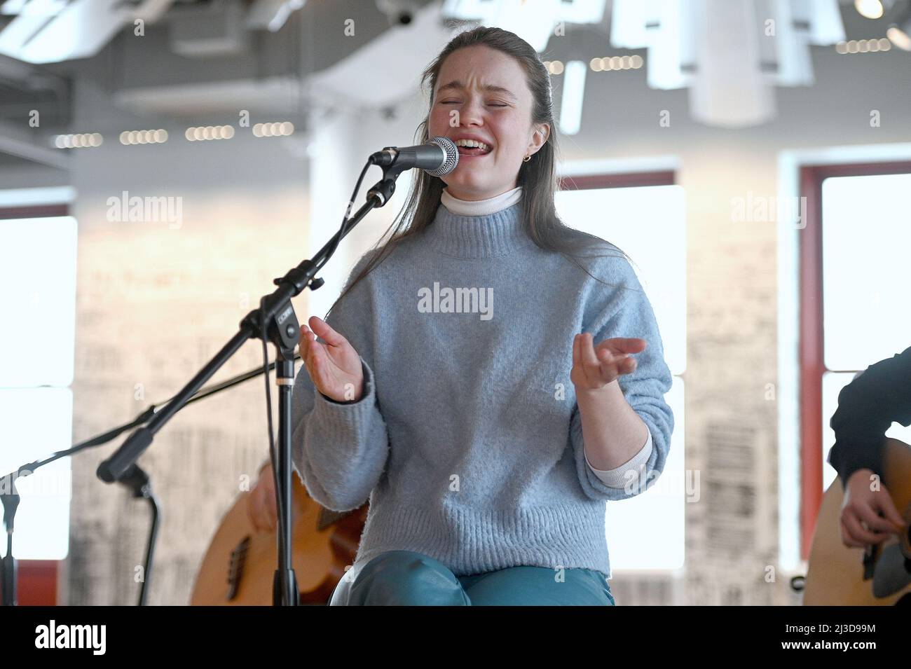 New York, USA. 07th Apr, 2022. Norwegian singer-songwriter Sigrid ...