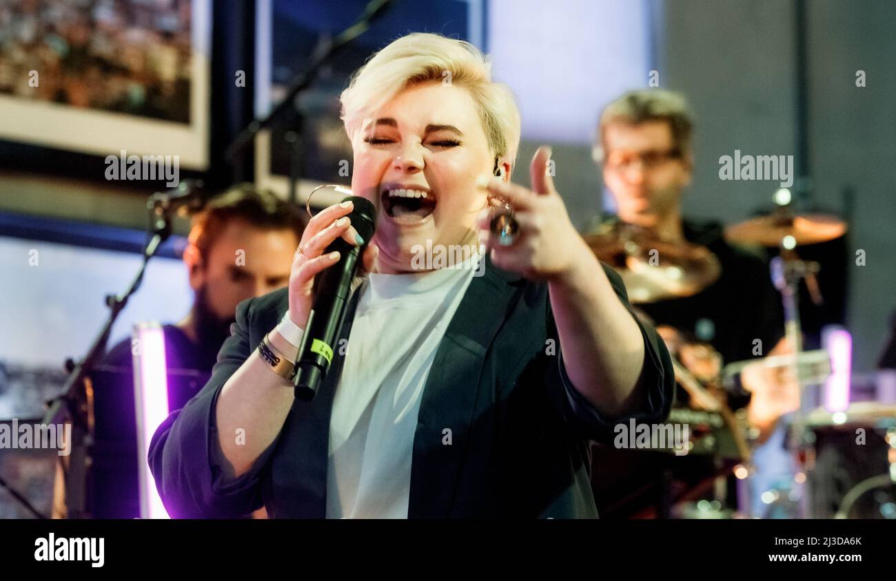 Hamburg, Germany. 07th Apr, 2022. Ukrainian singer Ela sings at the ...