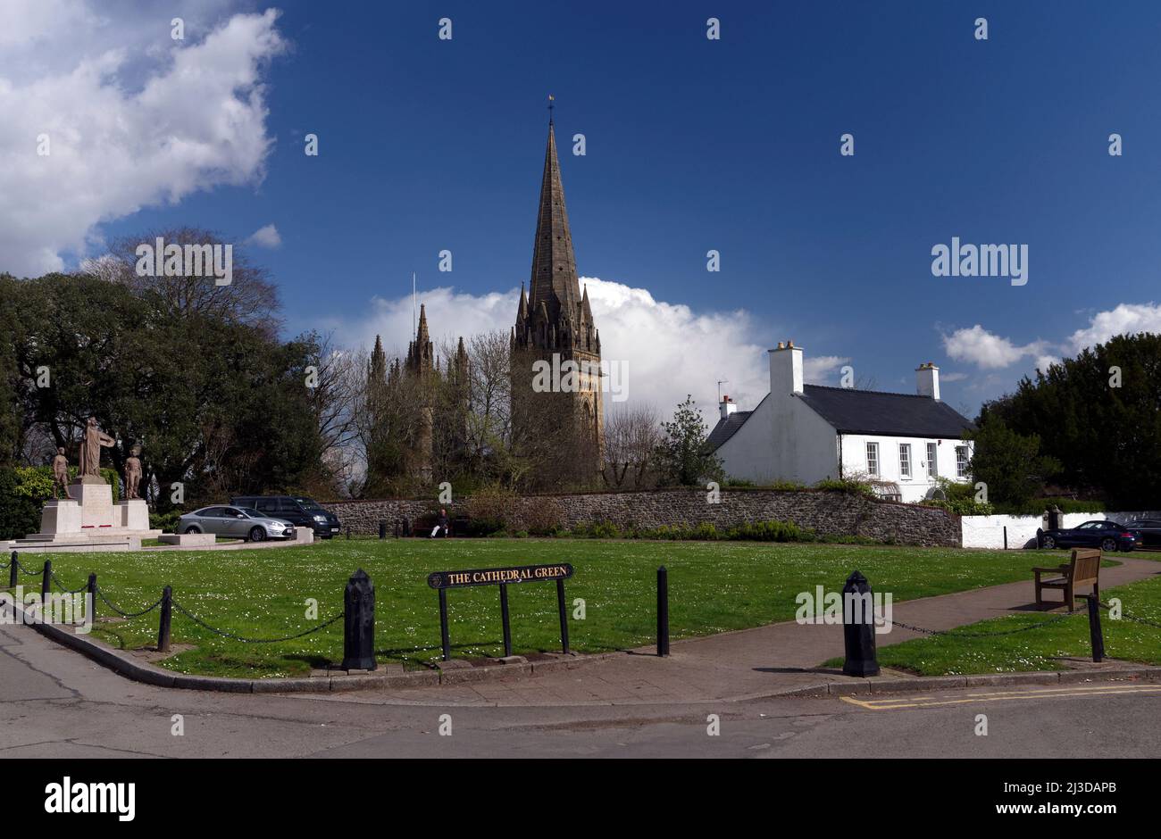 Cathedral green cardiff hi-res stock photography and images - Alamy