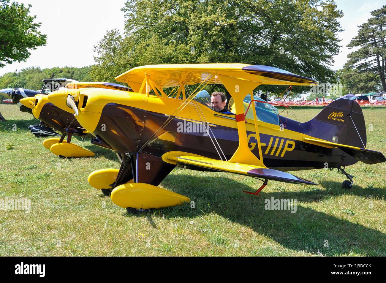 Richard Grace pilot of The Pitts Pair, Trig Aerobatic Team of Pitts ...