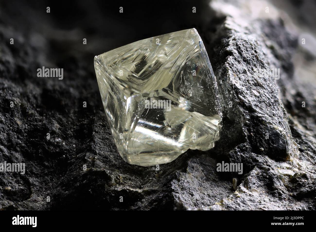Rough diamond octahedron hi-res stock photography and images - Alamy