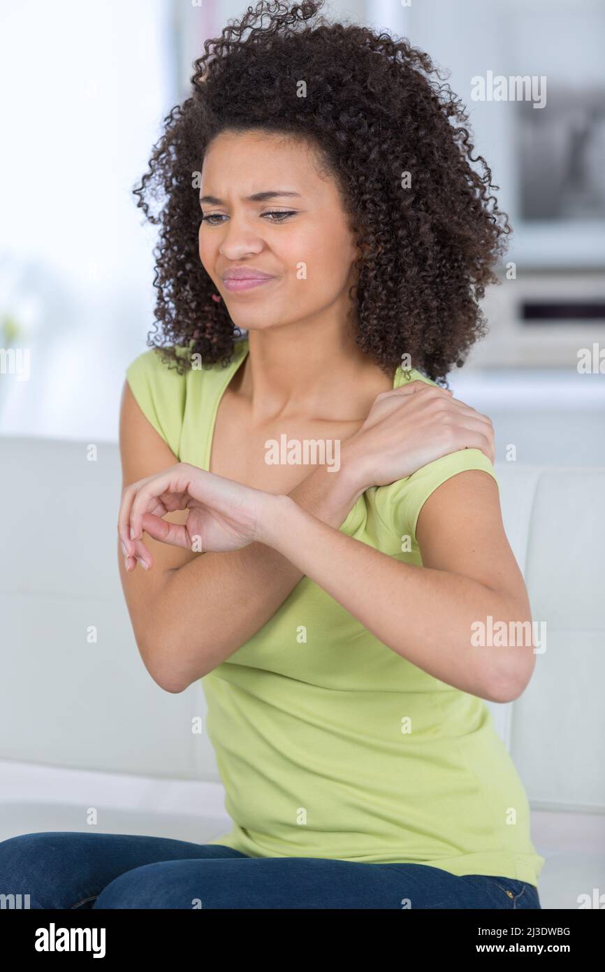 Shoulder rub hi-res stock photography and images - Alamy