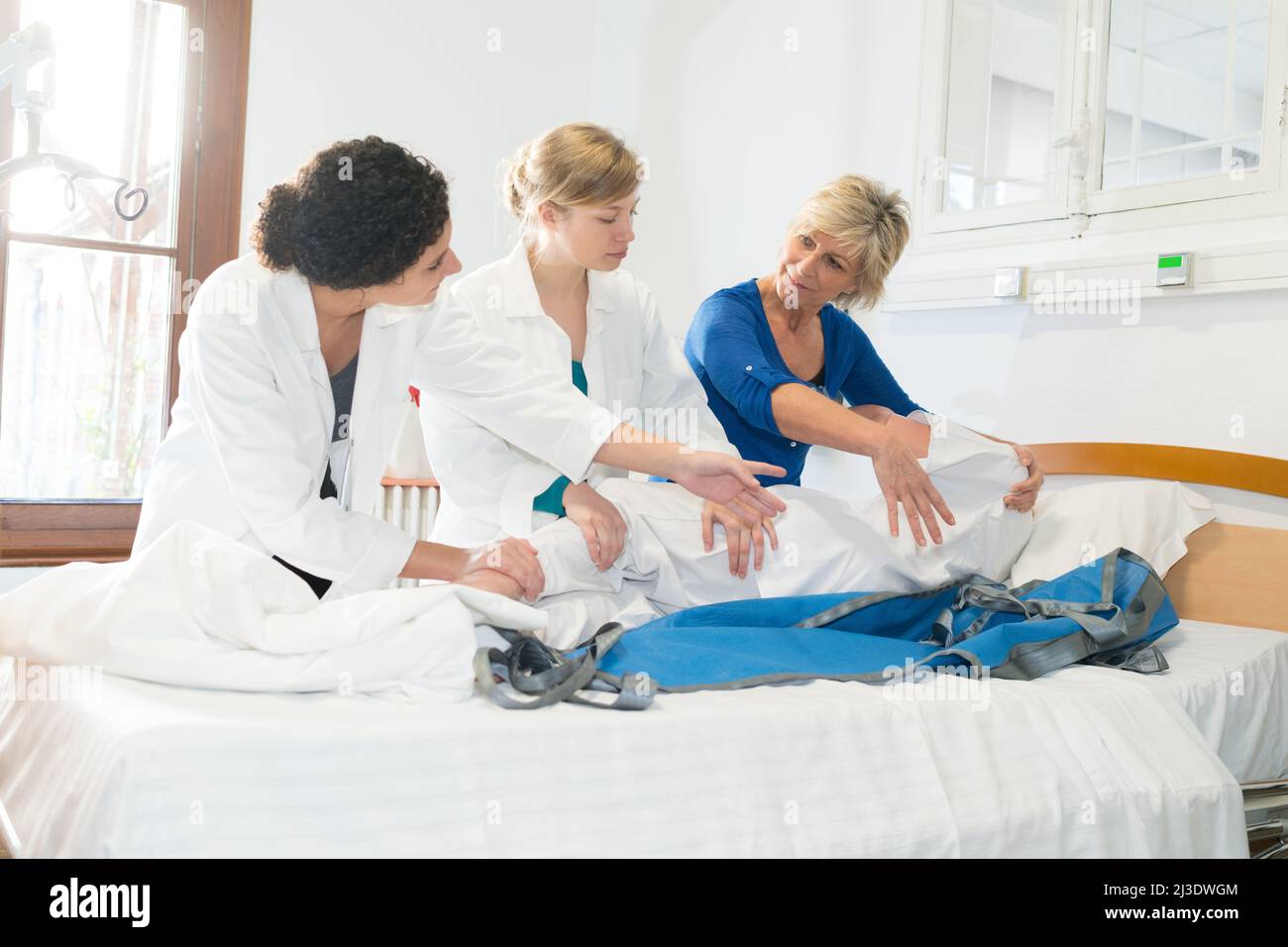 Physical therapist training hi-res stock photography and images - Alamy