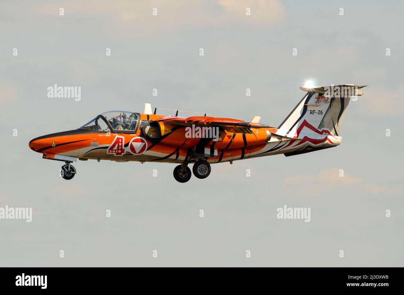 Flying tiger plane hi-res stock photography and images - Alamy