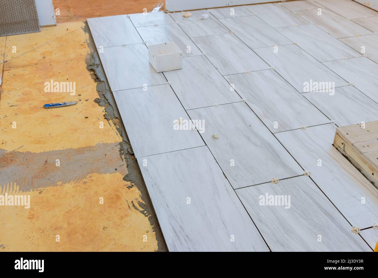 Ceramic tile process hi-res stock photography and images - Alamy