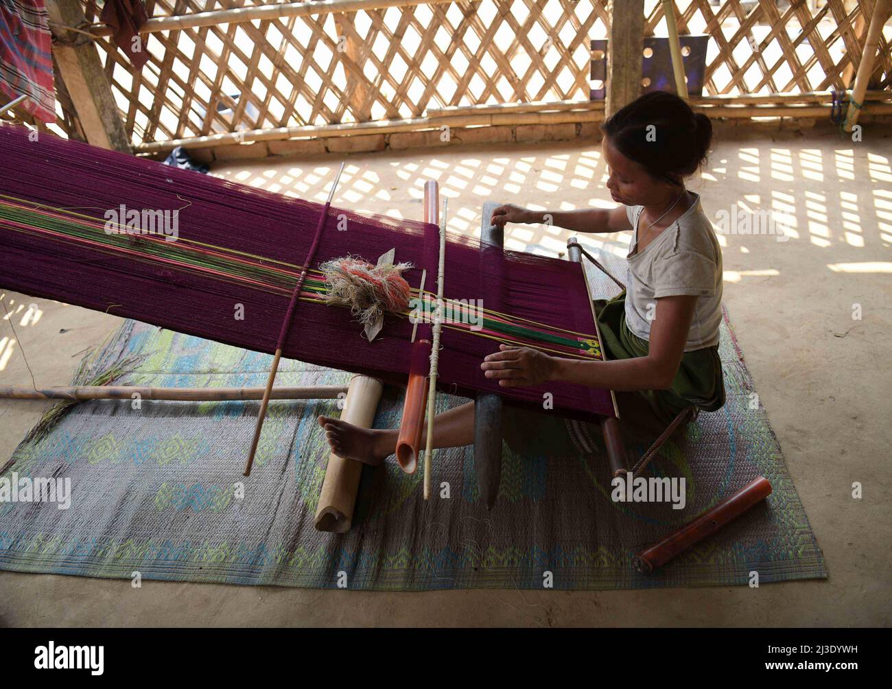 Handloom workers india hi-res stock photography and images - Alamy