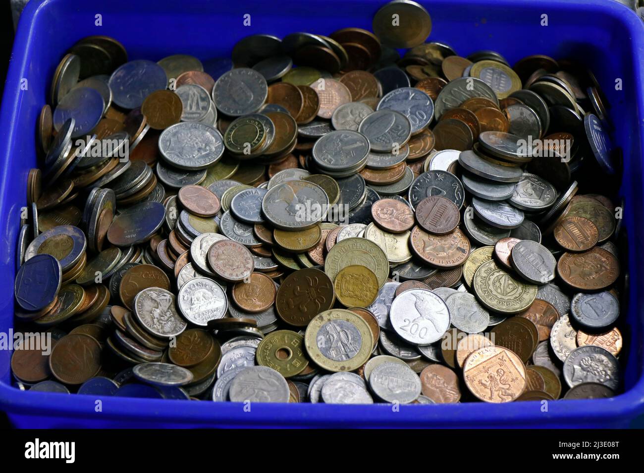 Vendors tray hi-res stock photography and images - Alamy