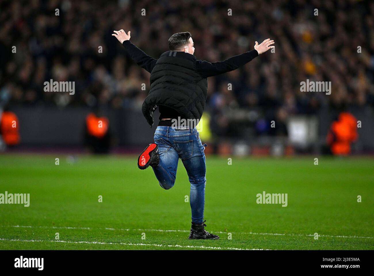 Pitch invader hi-res stock photography and images - Alamy