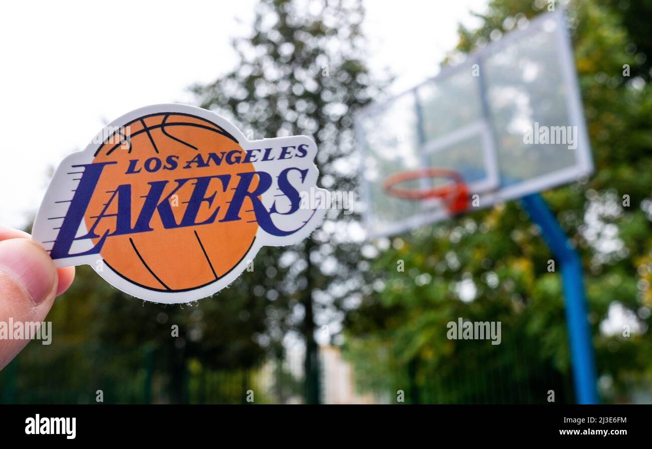Los angeles lakers court logo hi-res stock photography and images - Alamy