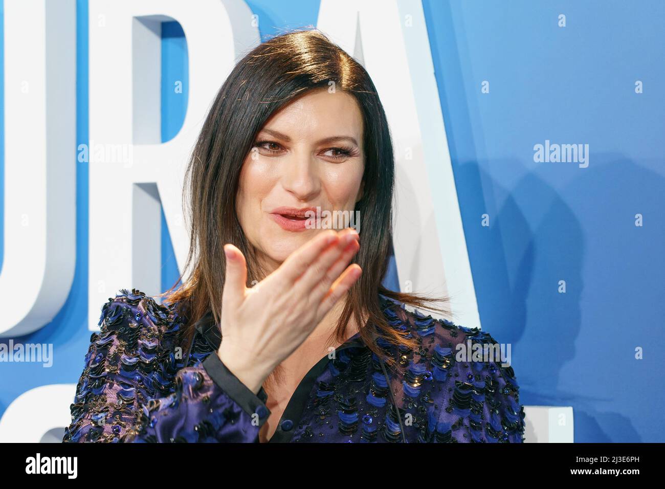 Laura pausini images hi-res stock photography and images - Alamy