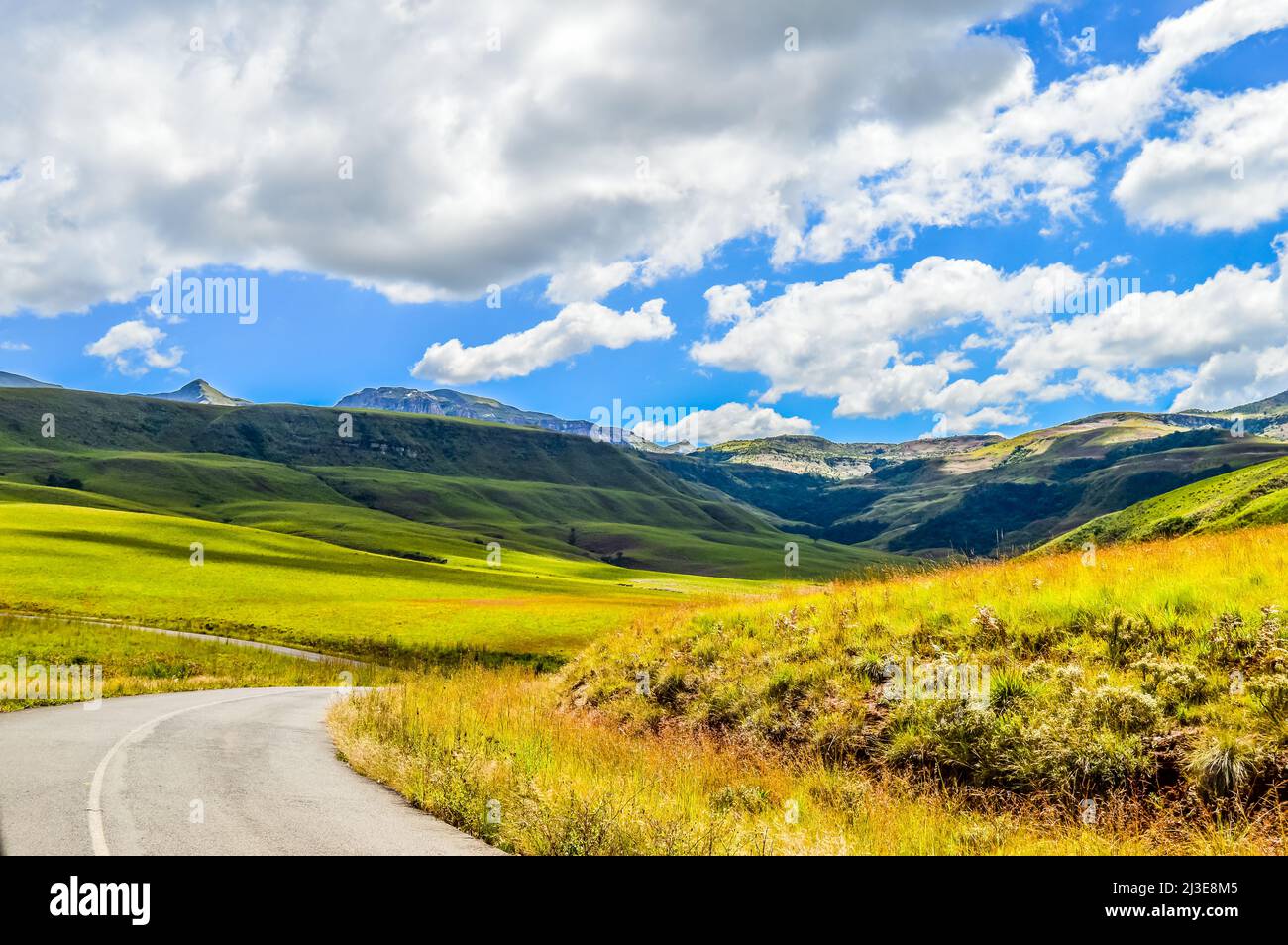 Dragons mountains drakensberg hi-res stock photography and images - Alamy