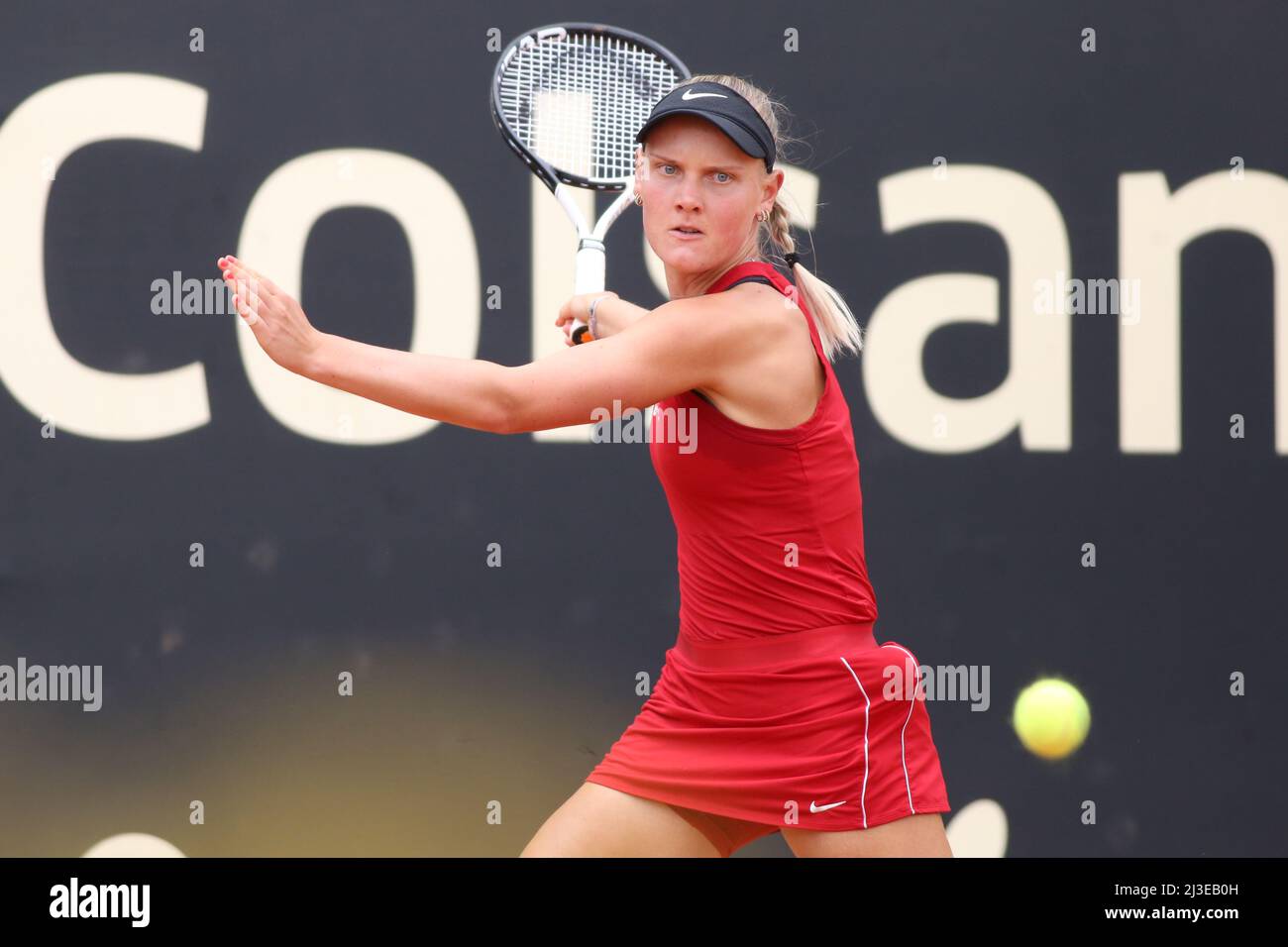 Bogota, Colombia. 7th Apr, 2022. Suzan Lamens of Netherlands plays ...