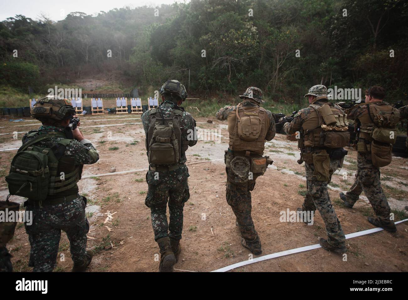 U.S. Marines with 3d Reconnaissance Battalion, 3d Marine Division, and ...