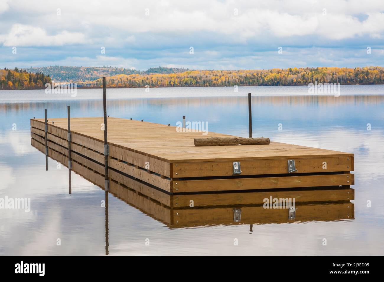 Floating wooden dock on Lac Taureau in autumn, Saint-Michel-des-Saints ...