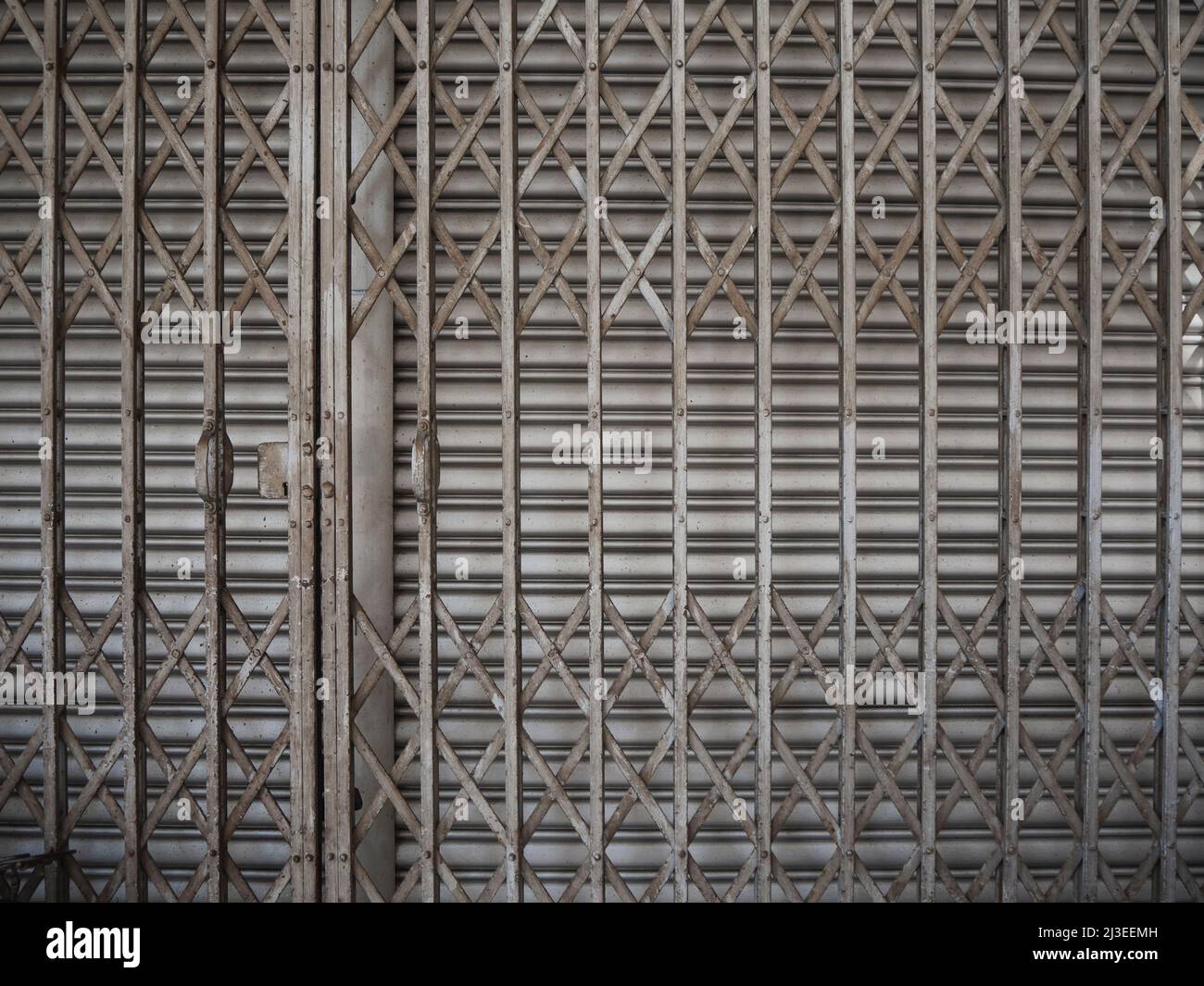 Old metal grill gate background Stock Photo - Alamy