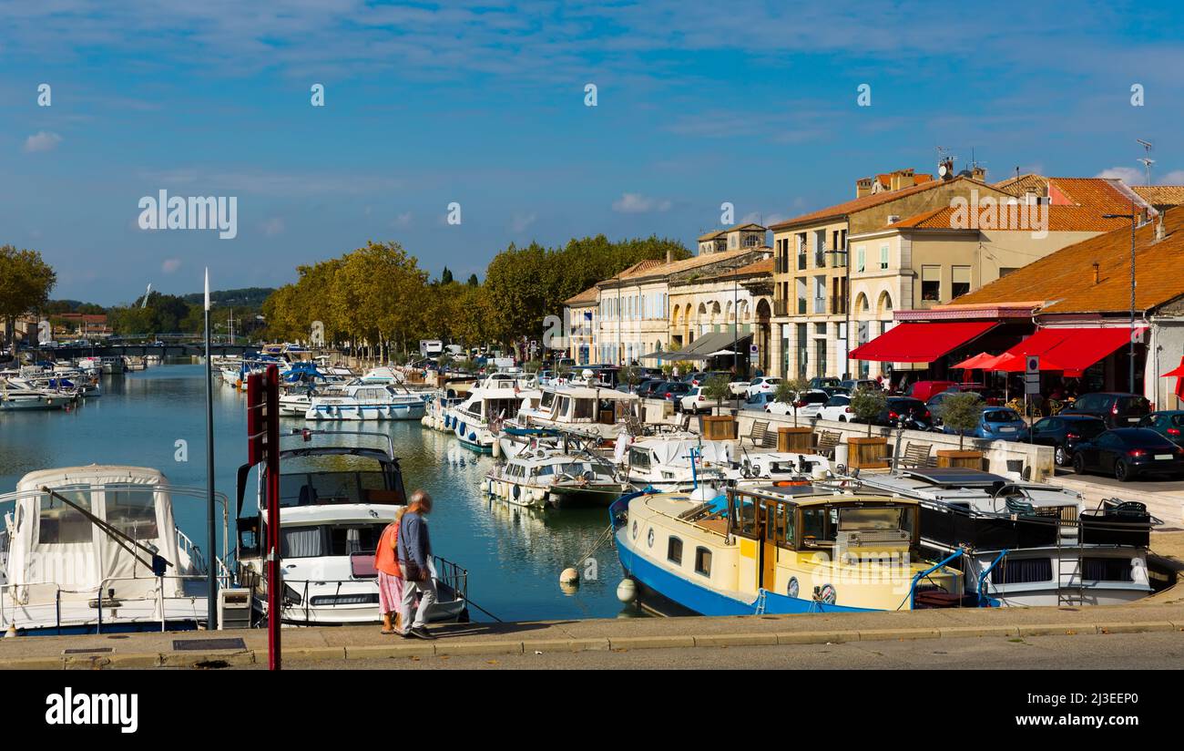 Beaucaire france hi-res stock photography and images - Alamy
