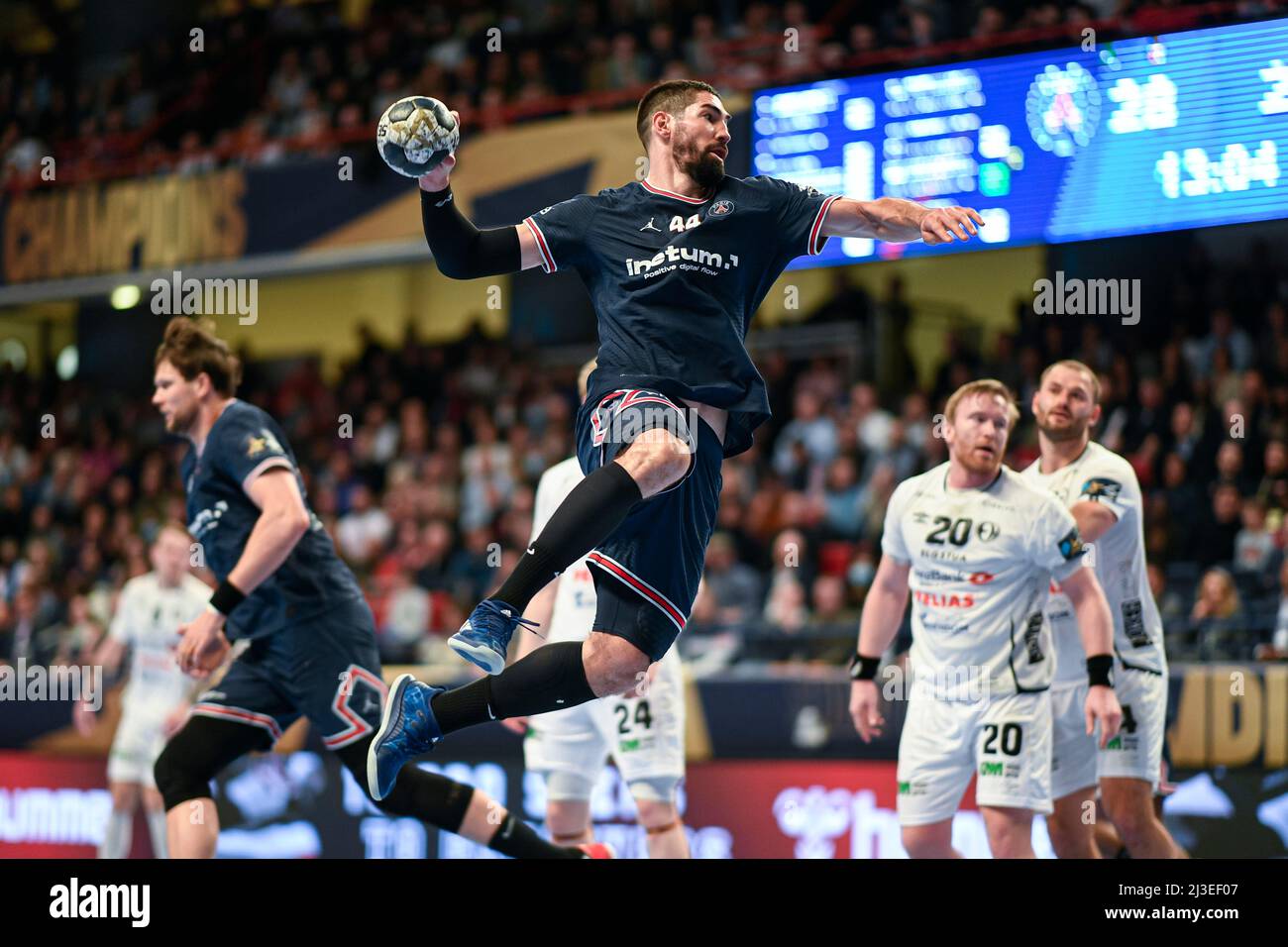 Nikola Karabatic of PSG shoots during the EHF Champions League, Play ...