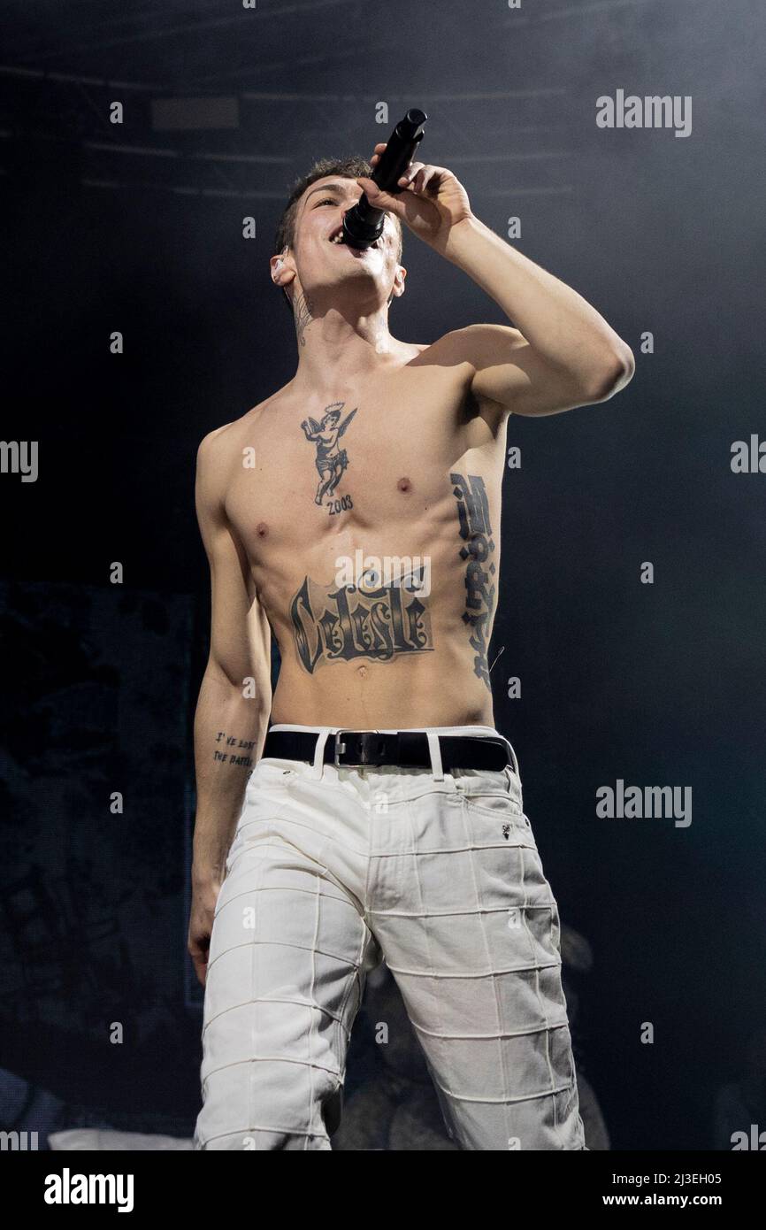 Cantante blanco hi-res stock photography and images - Alamy